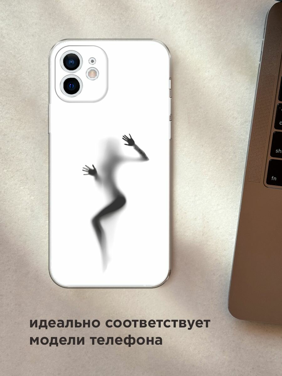 Чехол на Apple iPhone 12 mini / Айфон 12 Мини с принтом "Девушка в душе" — фото 1