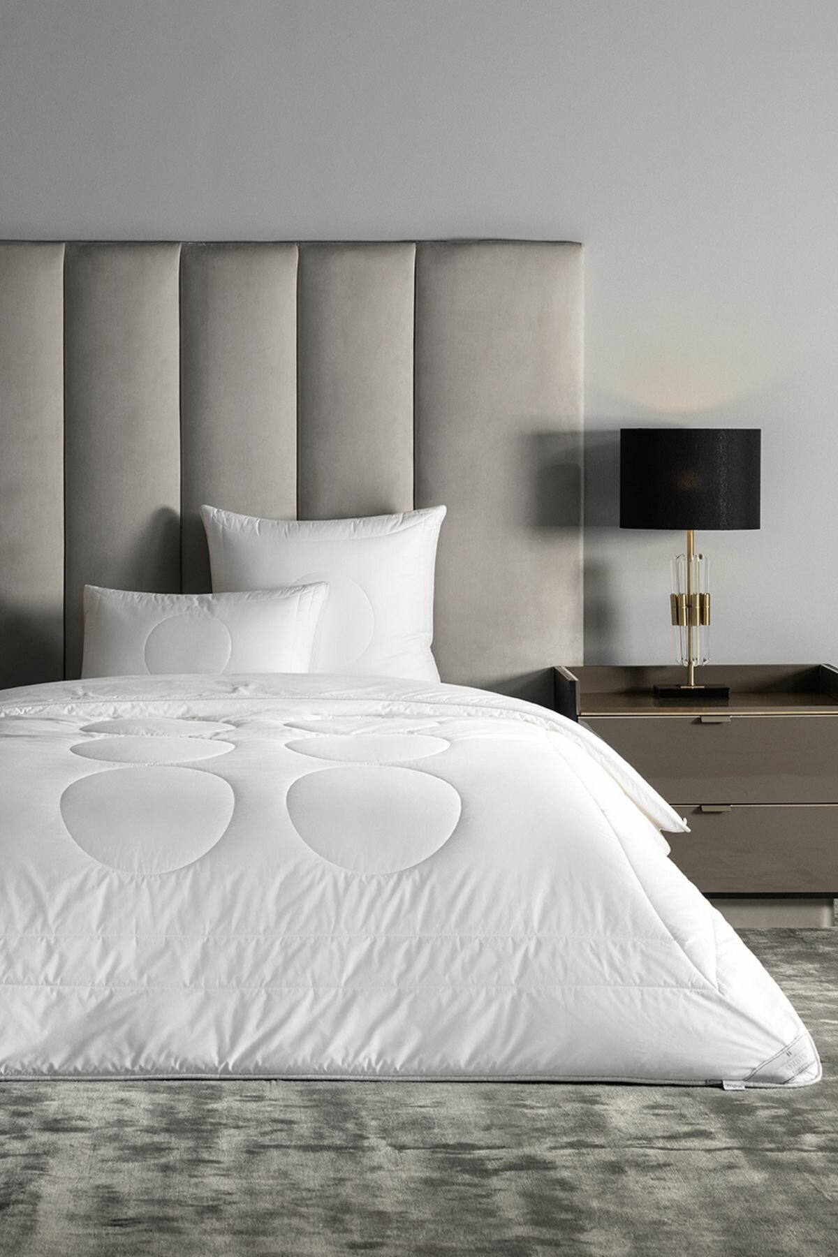 Togas Одеяло 220х240 евро макси "Орбис" зимнее, теплое 440 г/м2, 3D-микроволокно