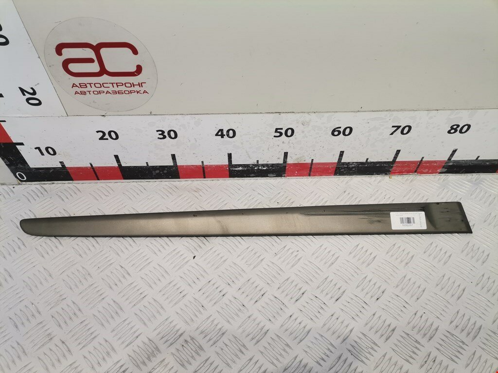 Накладка (молдинг) двери задней правой Renault Laguna 2 7701060402 арт. 1606267