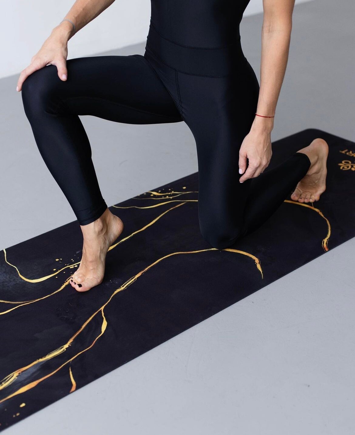 Коврик для йоги Премиум 68*150*0.45 см, ECO из микрофибры и каучука