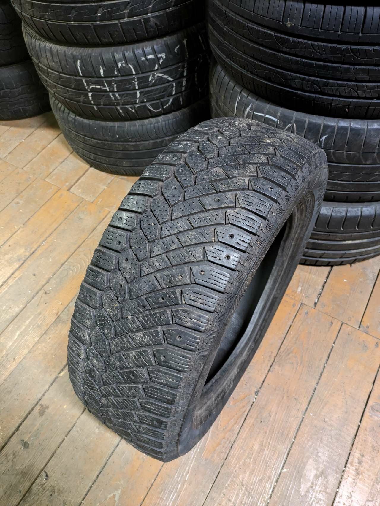 215/60 R16 99T Continental ContiIceContact остаток:4.5 мм год:2014 арт:81a75e4a