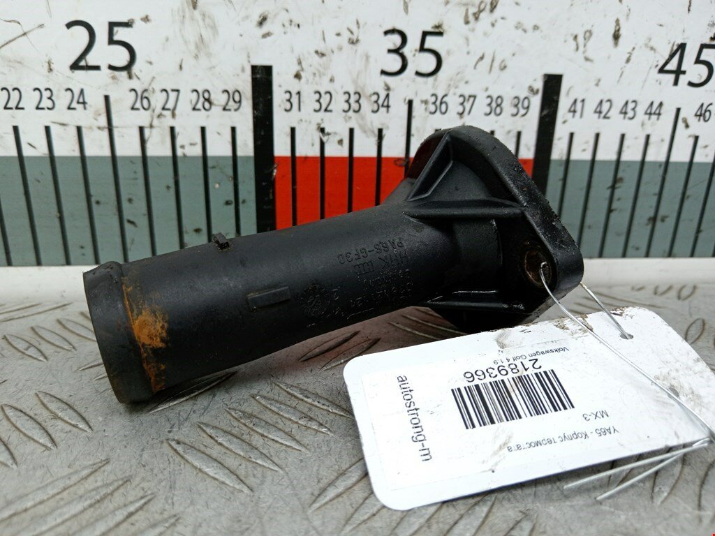 Корпус термостата Volkswagen Golf 4 038121121 арт. 2189366