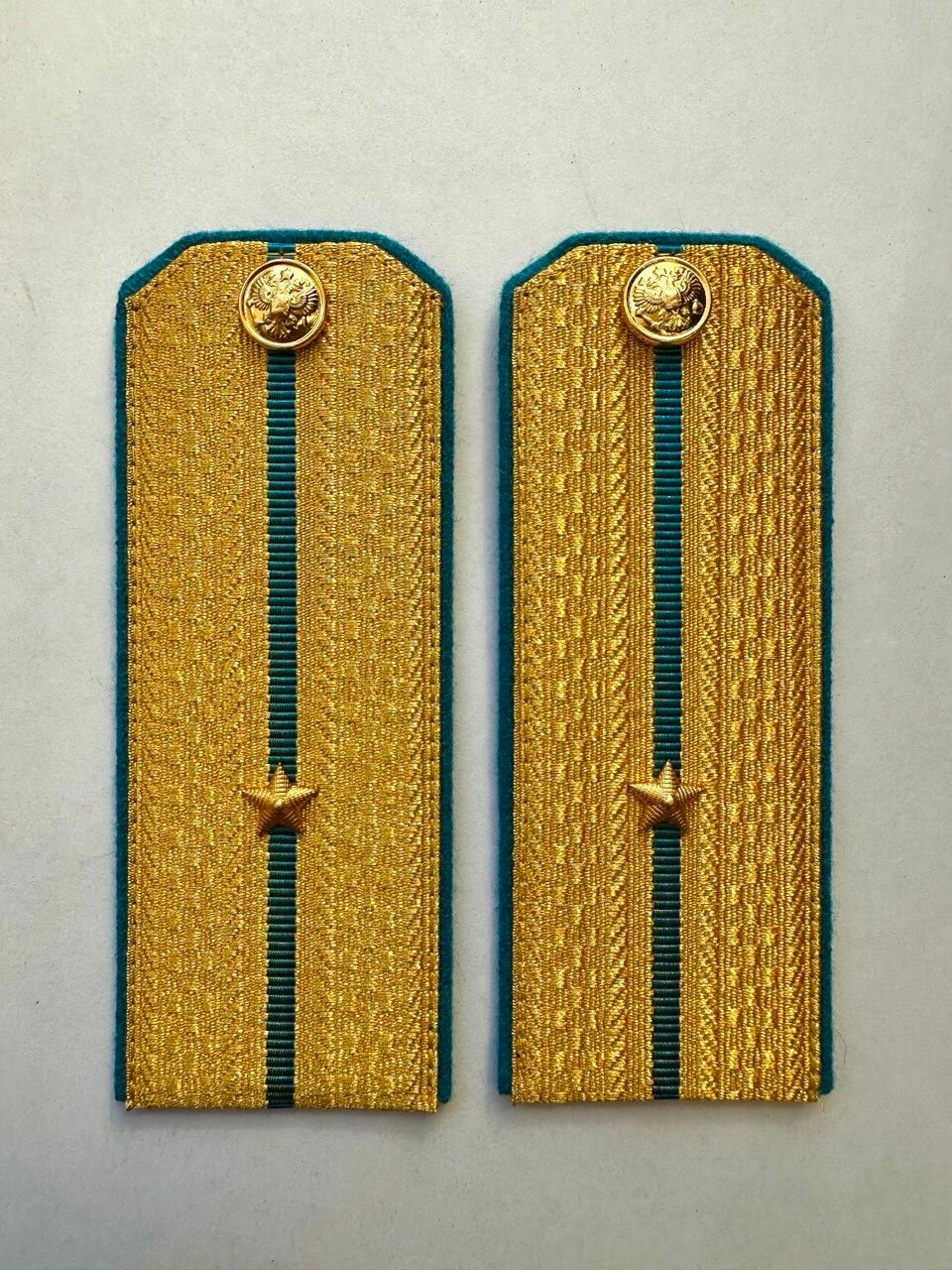 Погоны ВДВ, ВКС, ВВС парадные золотые с фурнитурой звание Младший Лейтенант