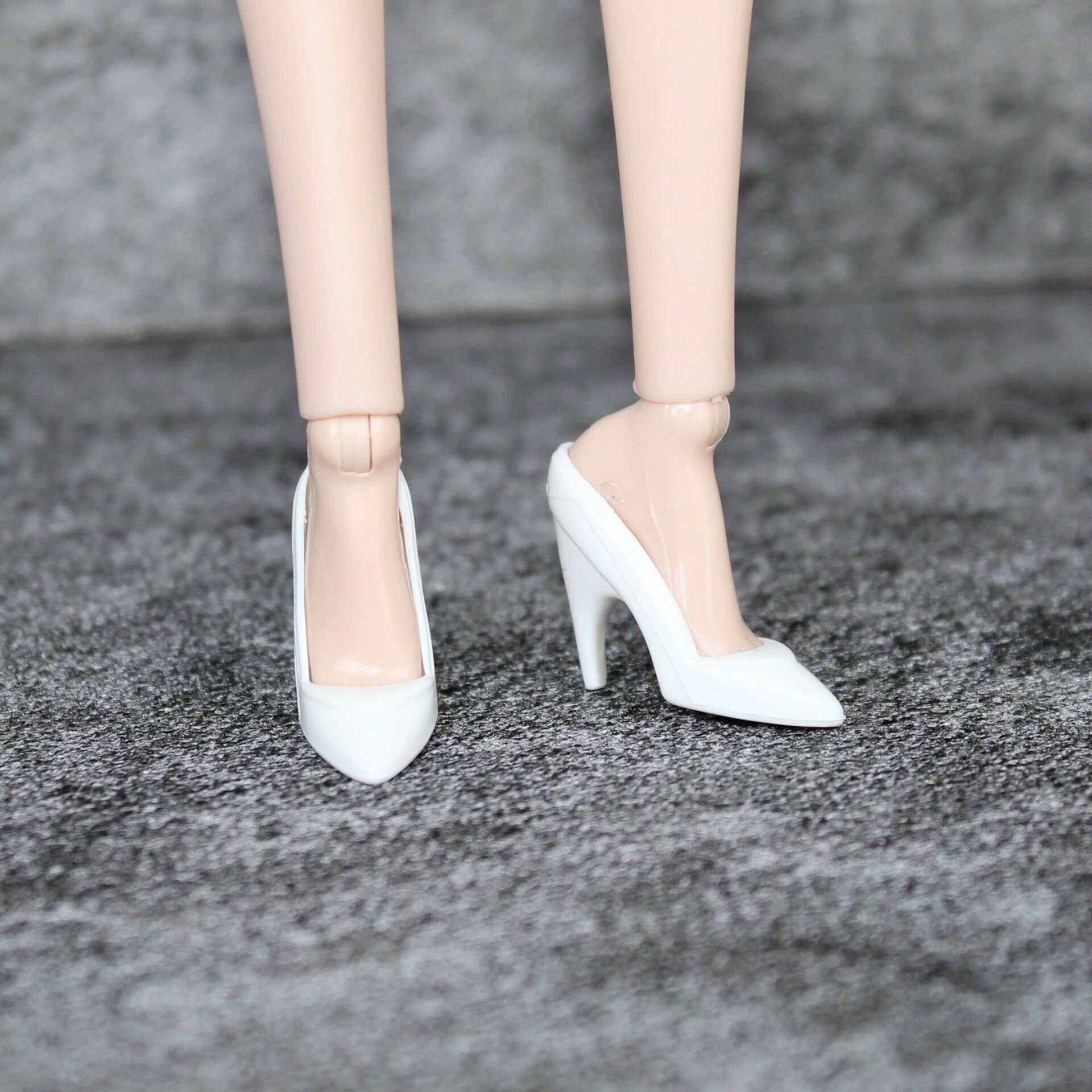 Обувь для кукол