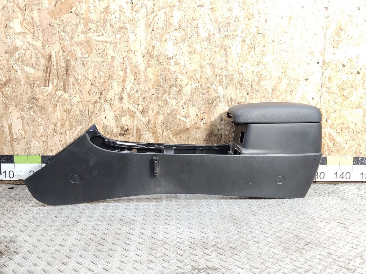 Подлокотник MAZDA 6 GG GJ6A64441