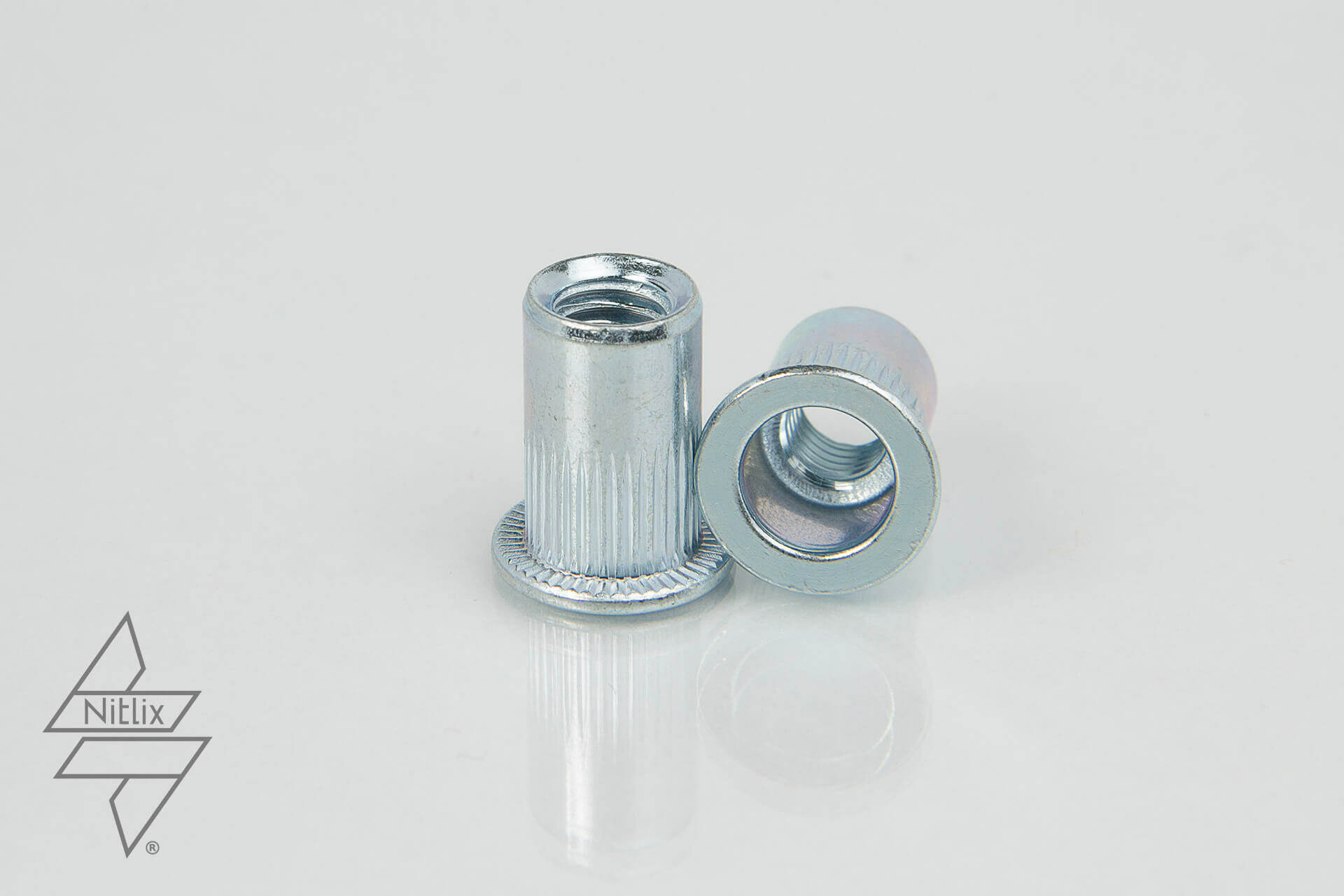 Заклепка резьбовая / заклепка с внутренней резьбой / м5 цилиндрический борт / оцинкованная / с насечками (100 шт)