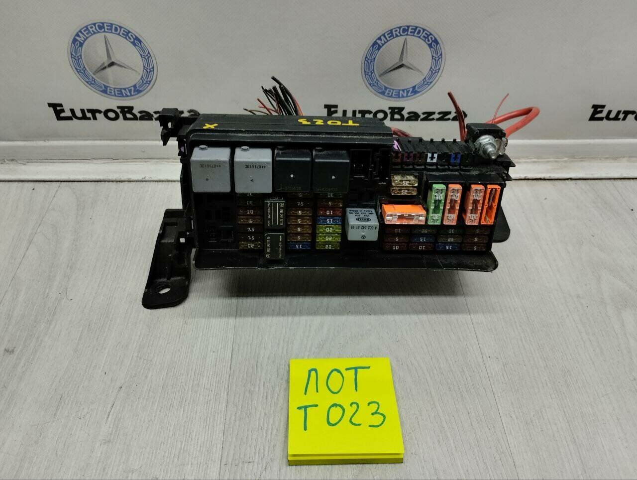 Блок предохранителей задний Mercedes W164 А1645403072