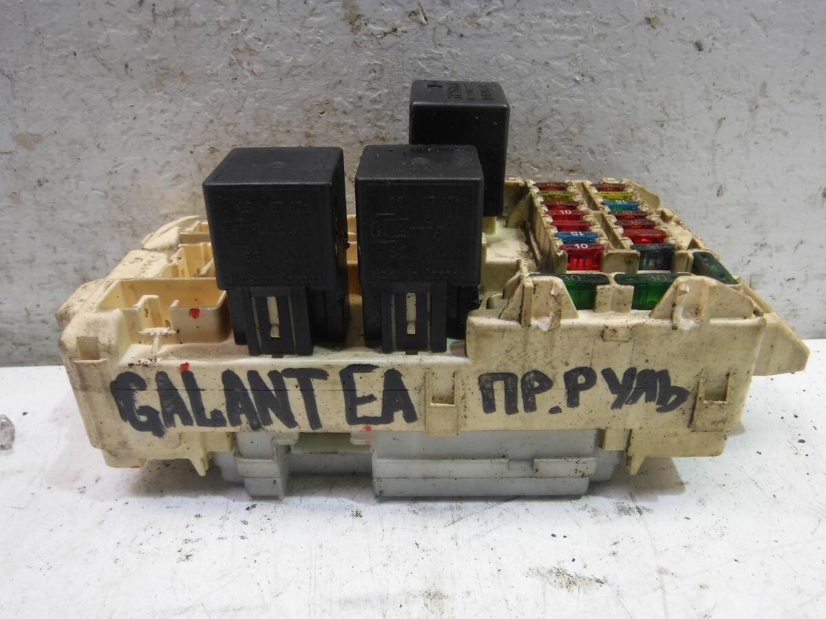 Блок предохранителей Mitsubishi Galant VIII (1996—1999) MR243158