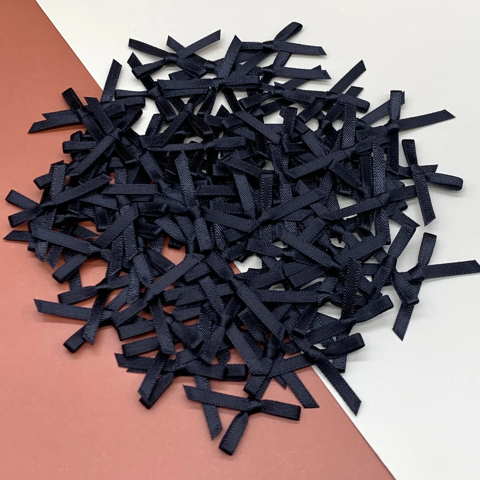 Мини атласные ленты черные 100 шт, 32black