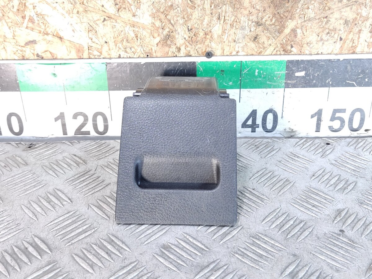 Бардачок MITSUBISHI Lancer 9 MR512610