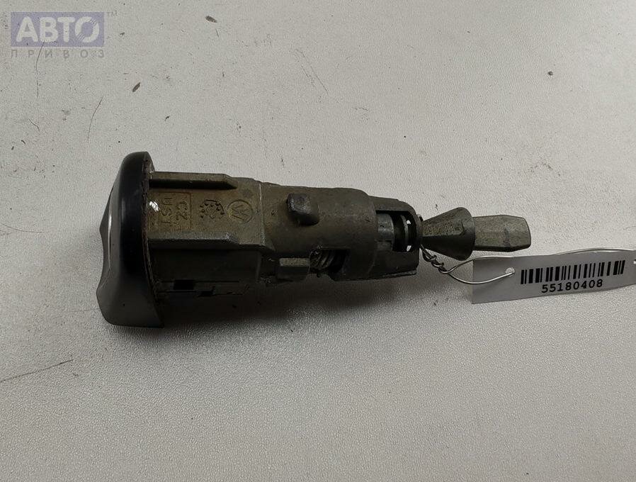 Личинка замка Volkswagen Golf-5 Plus