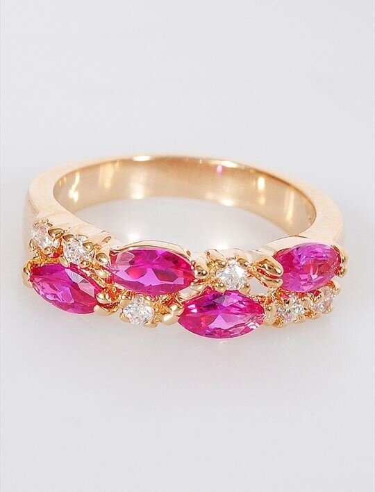 Кольцо, корунд