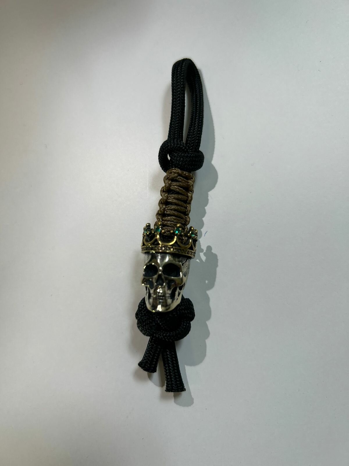 Темляк с бронзовой бусиной Mr. Leorick King (Король)