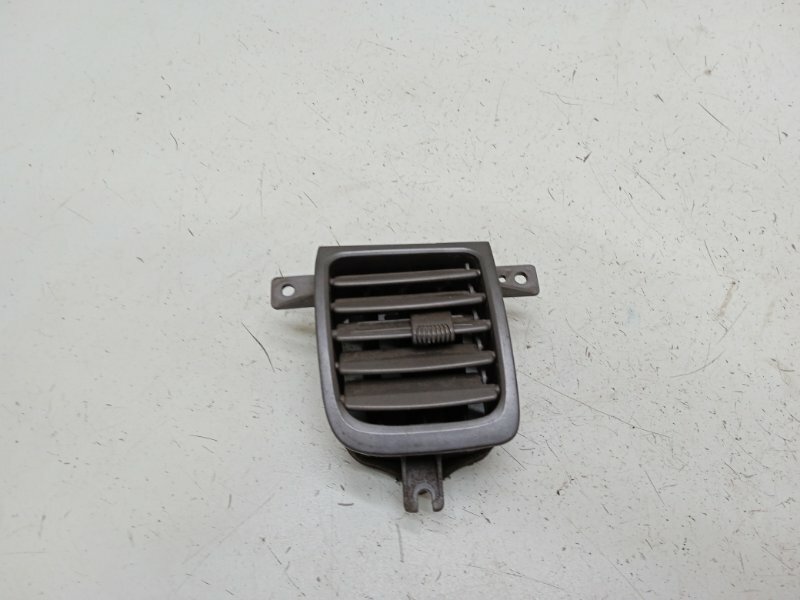 Б/У Хендай Акцент Дефлектор воздушный Hyundai Accent 2000 2 Лев. 190897 Hyundai-KIA арт. 9748025000, 9748125000