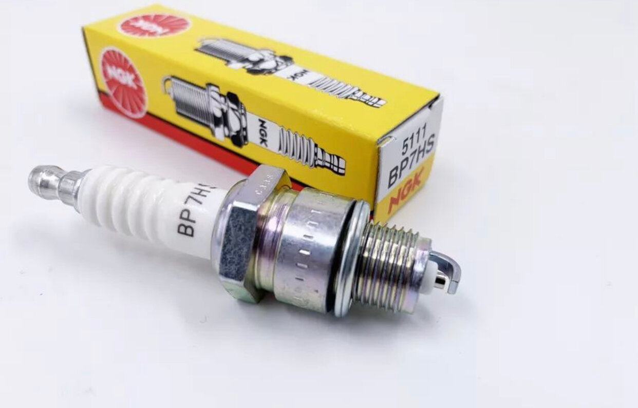 Свечи зажигания NGK 5111, BP7HS