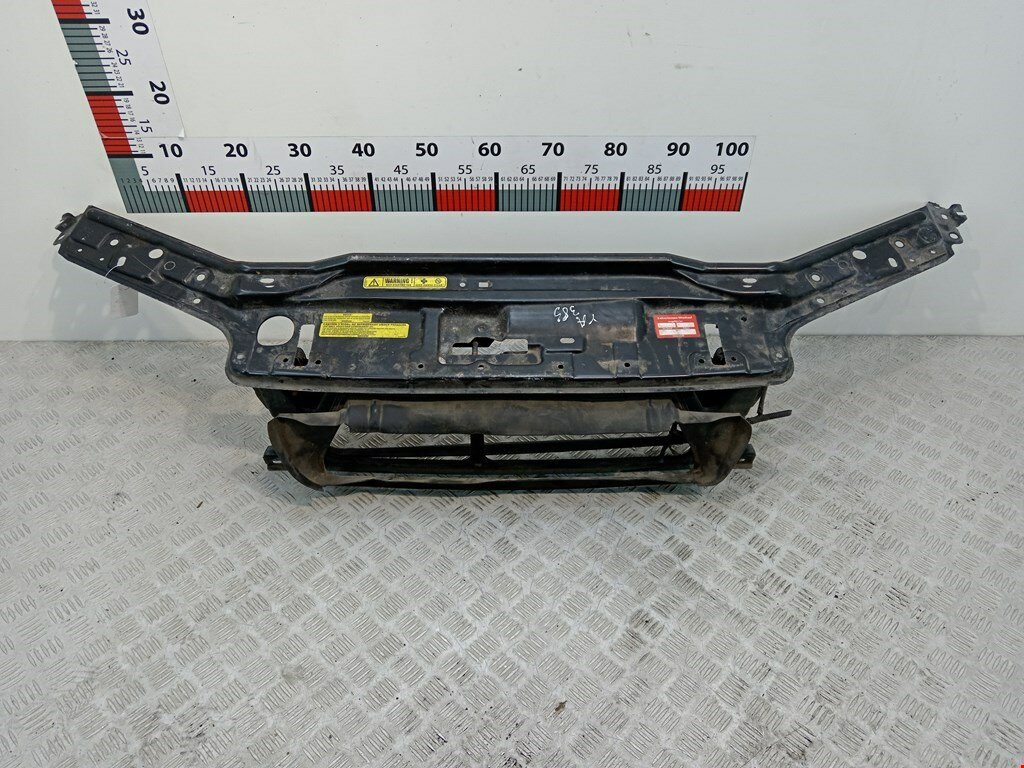 Панель передняя (передняя монтажная панель рамка передняя телевизор) Volvo V70 2 30655380 арт. 2211374