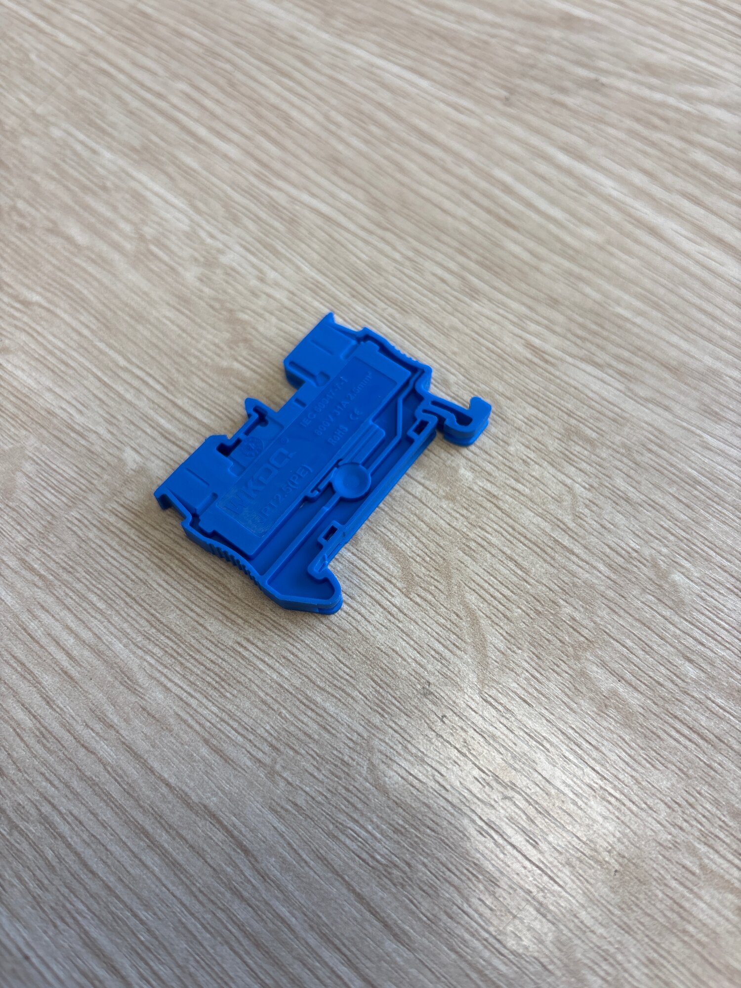 Клемма 2-проводная проходная 2,5мм2 на DIN рейку JPT 2.5 BLUE Push-in синяя 800V/31A