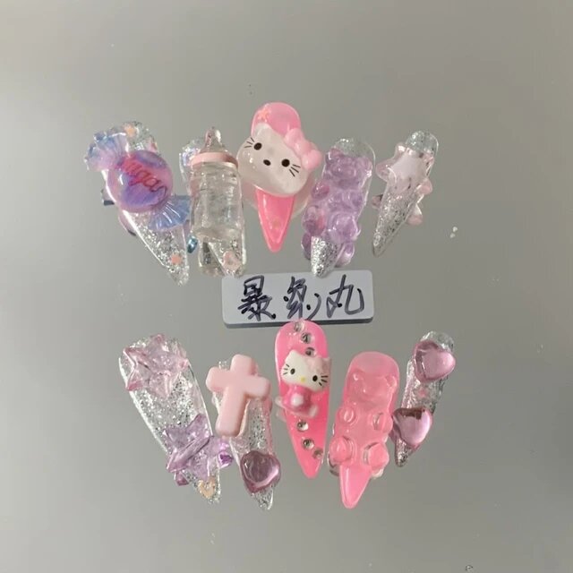 Набор из 10 горячих длинных заостренных ногтей ручной работы в форме гроба, полностью покрывающих ногти, накладные ногти Sanrio KT с металлической цепочкой и сверкающими бриллиантами в виде цветка, Размер: М-16-12-13-12-10