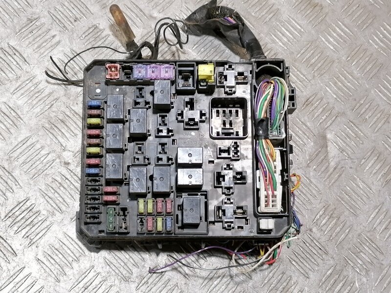 Блок предохранителей моторный MITSUBISHI Outlander XL (CW) 8565A012