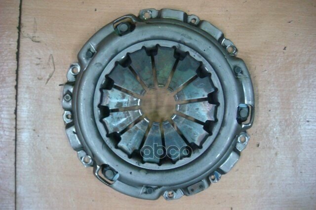 3-х компонентный комплект сцепления HONDA CIVIC (EP) (01>) 1.4i, 1.6i, CIVIC (FK, FD) (06>) 1.4i Valeo арт. 826764