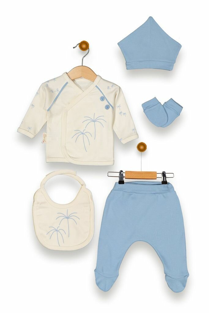 Комплект одежды