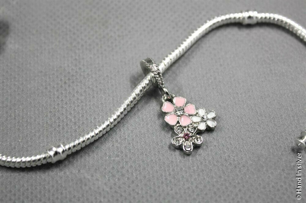 Шарм Handinsilver ( Посеребриручку ), стекло