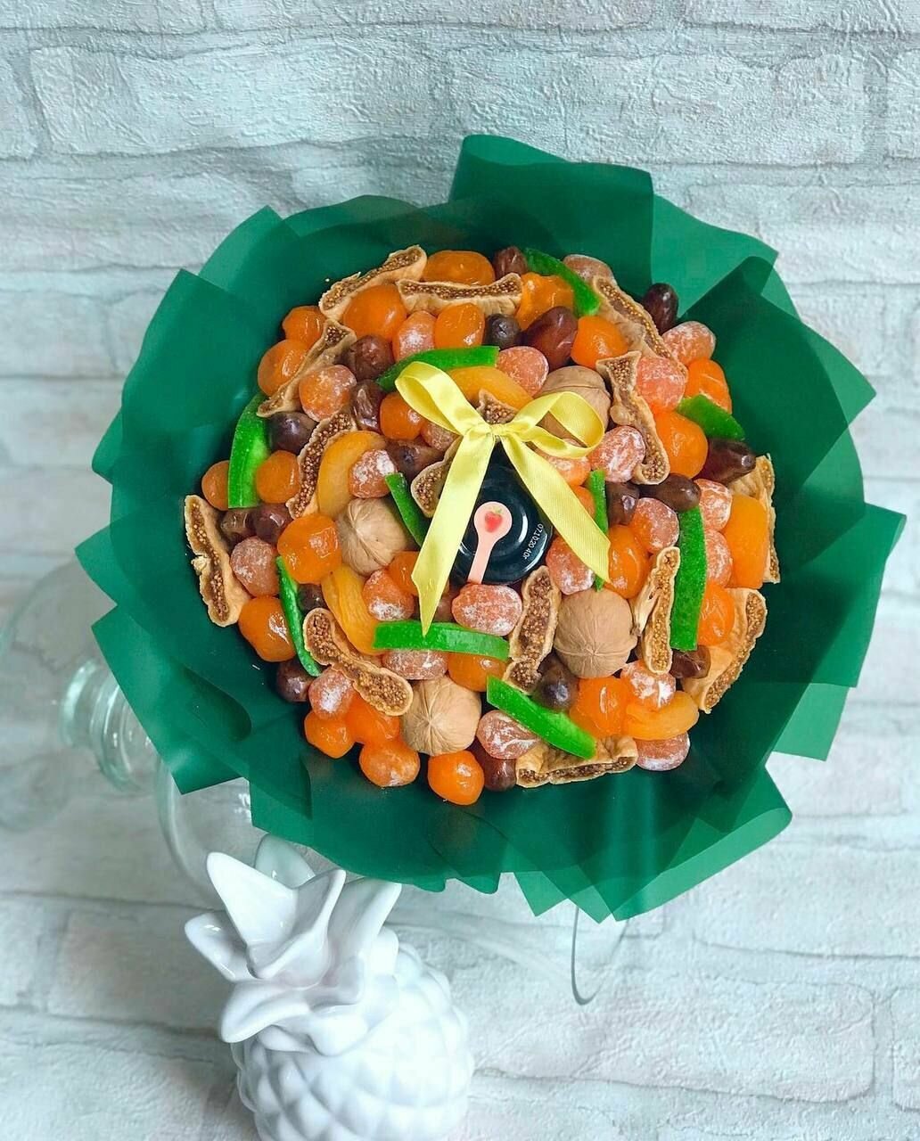 Букет из сухофруктов