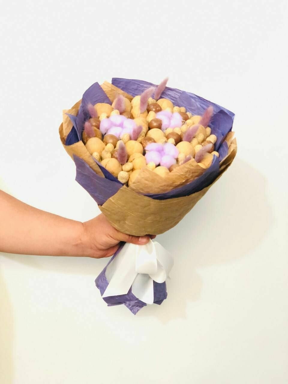 Букет из орехов. Съедобный подарок. Ореховый букет