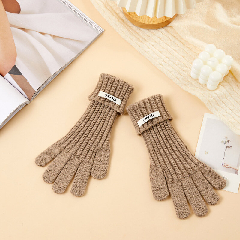 Перчатки для женщин