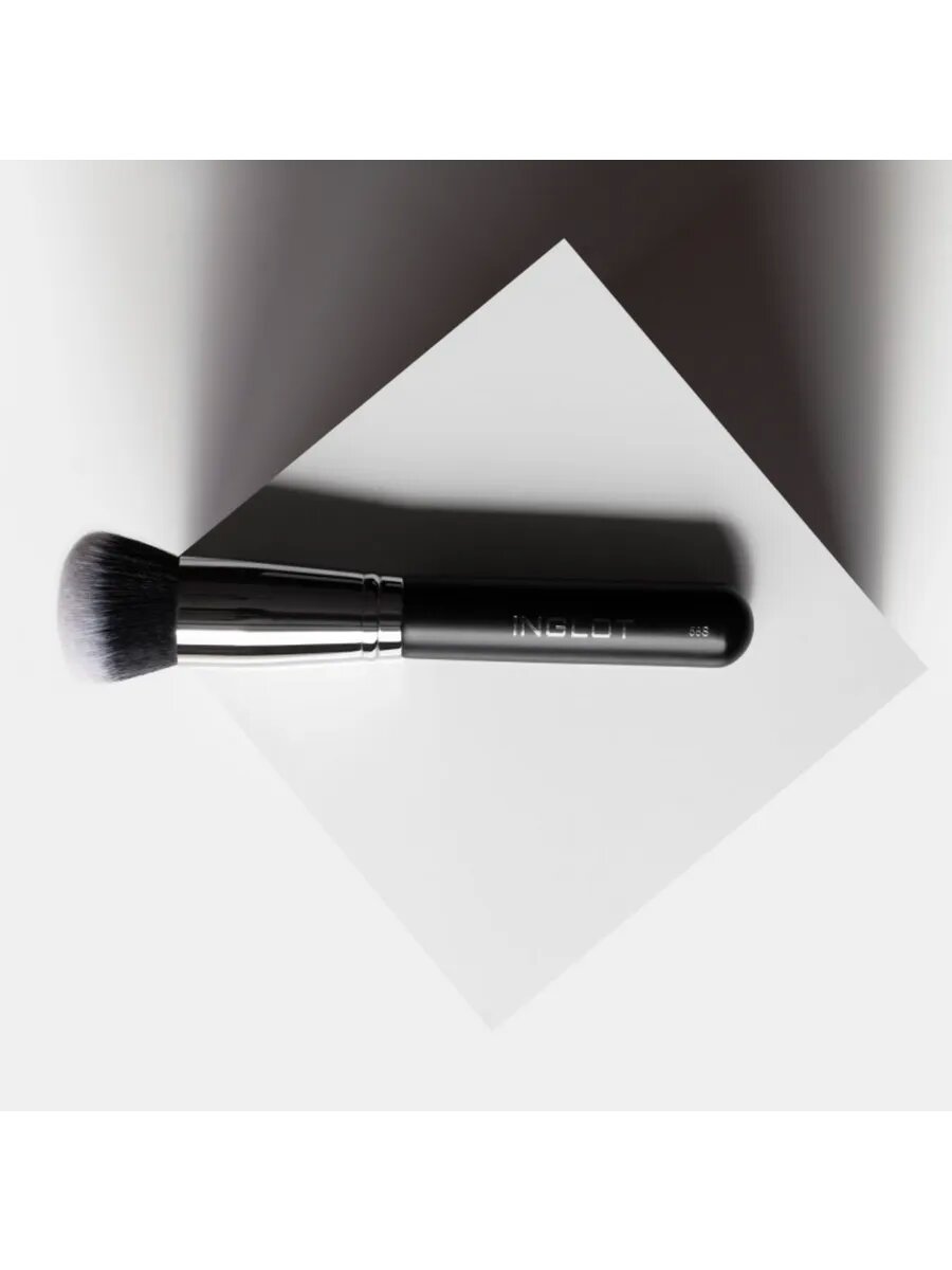 Кисть для тональных кремов INGLOT идеальная тушевка кремовых текстур и коррекции Makeup Brush 58S