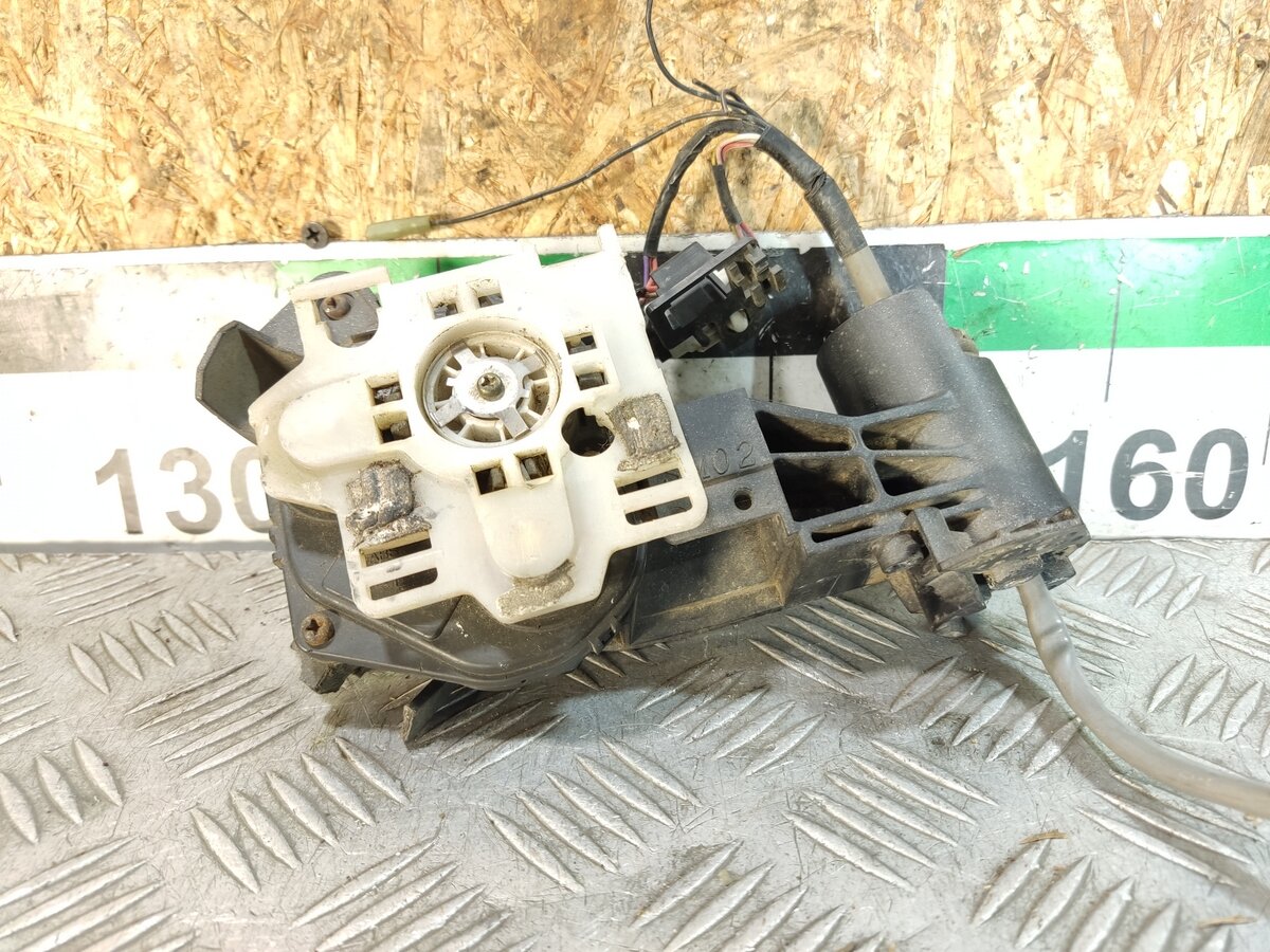 Зеркало левое LEXUS RX 2003-2009 8794048260J1