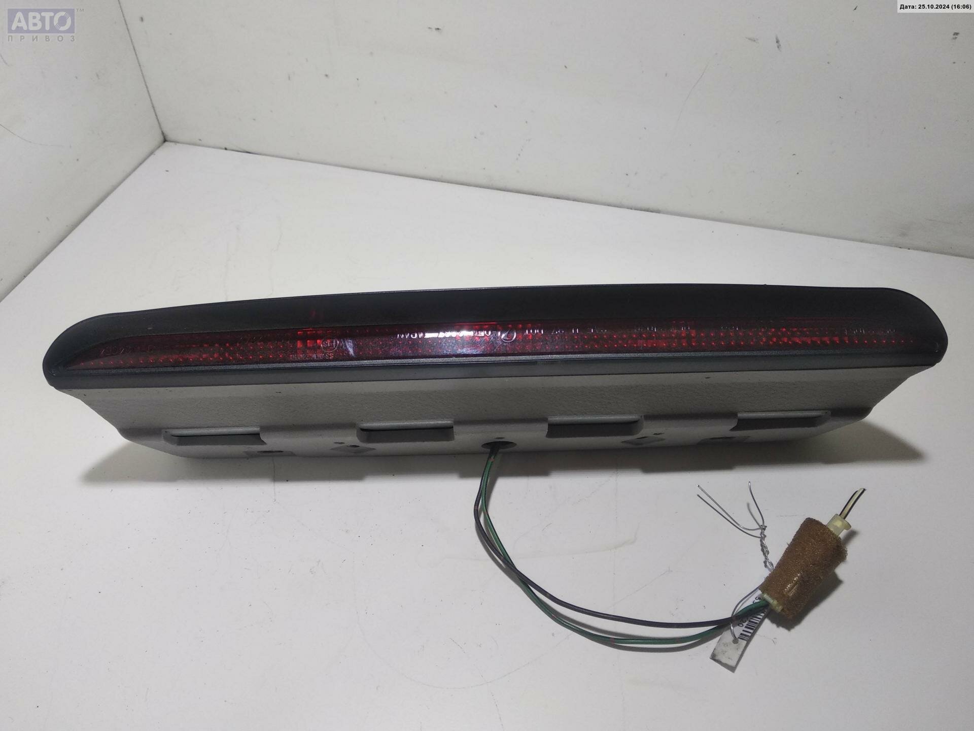 Фонарь стоп-сигнал Subaru Impreza