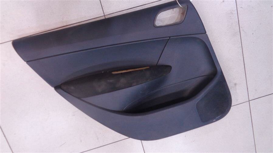 Обшивка двери задней левой от Peugeot 308 2007-2013