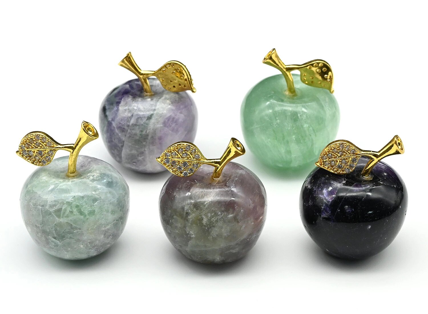 Яблочко из флюорита, листик золотистый 28*35мм. .