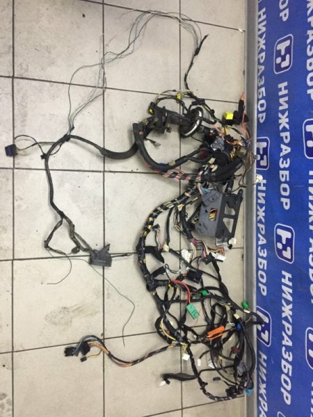 Проводка салонная Renault Duster 2.0 F4RA400 2013 (б/у)