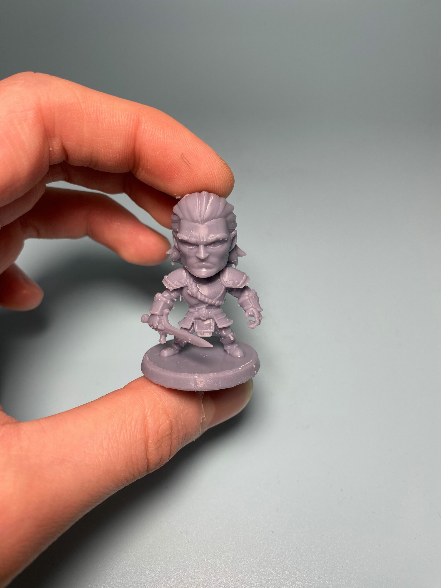 Миниатюра Ведьмак для покраски, 4.5 см