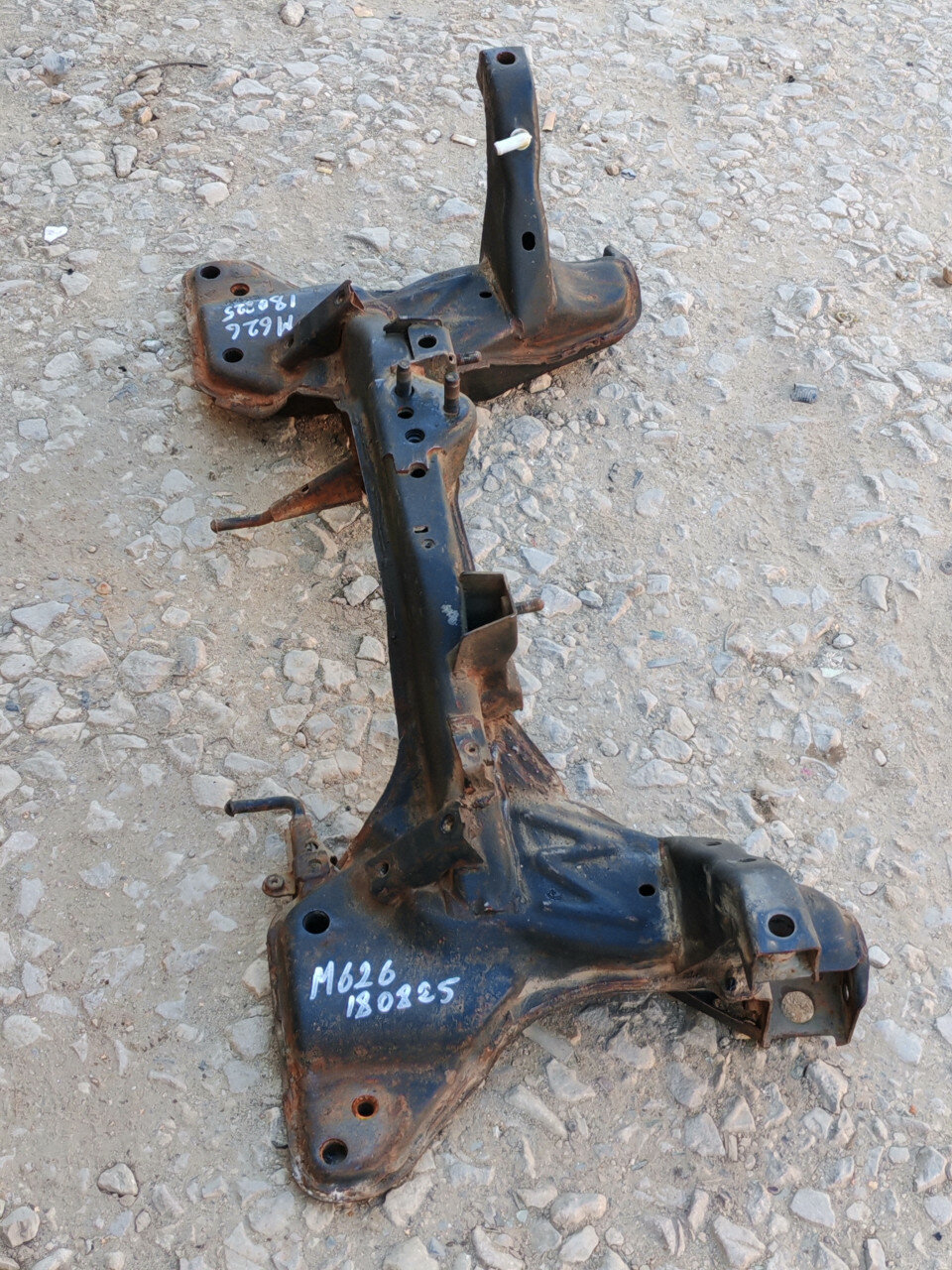 Подрамник Mazda 626 GE хетч