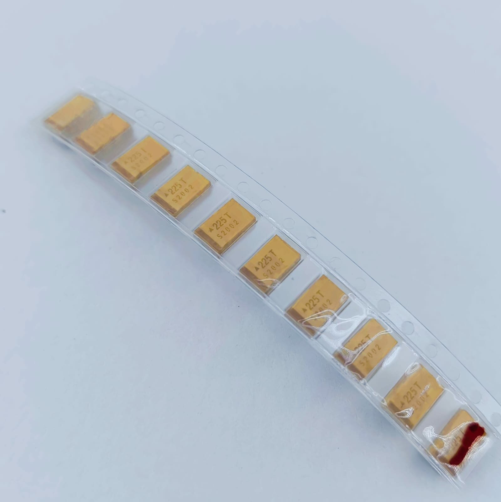 10 штук SMD конденсатор танталовый 2,2 мкФ 50V D /TAJD225M050RNJ