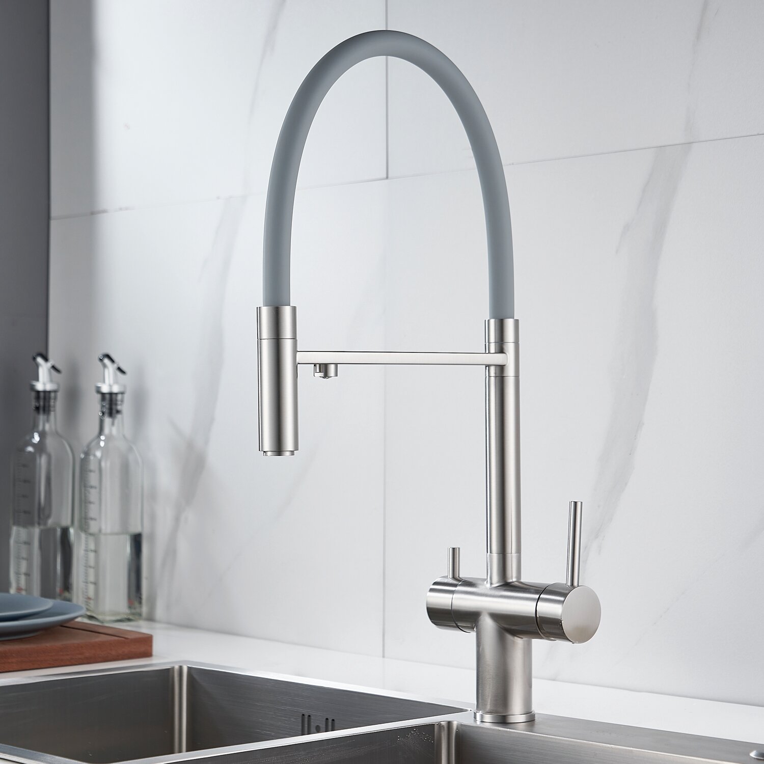 Смеситель для кухни с гибким изливом и подключением фильтра Shevanik S178L