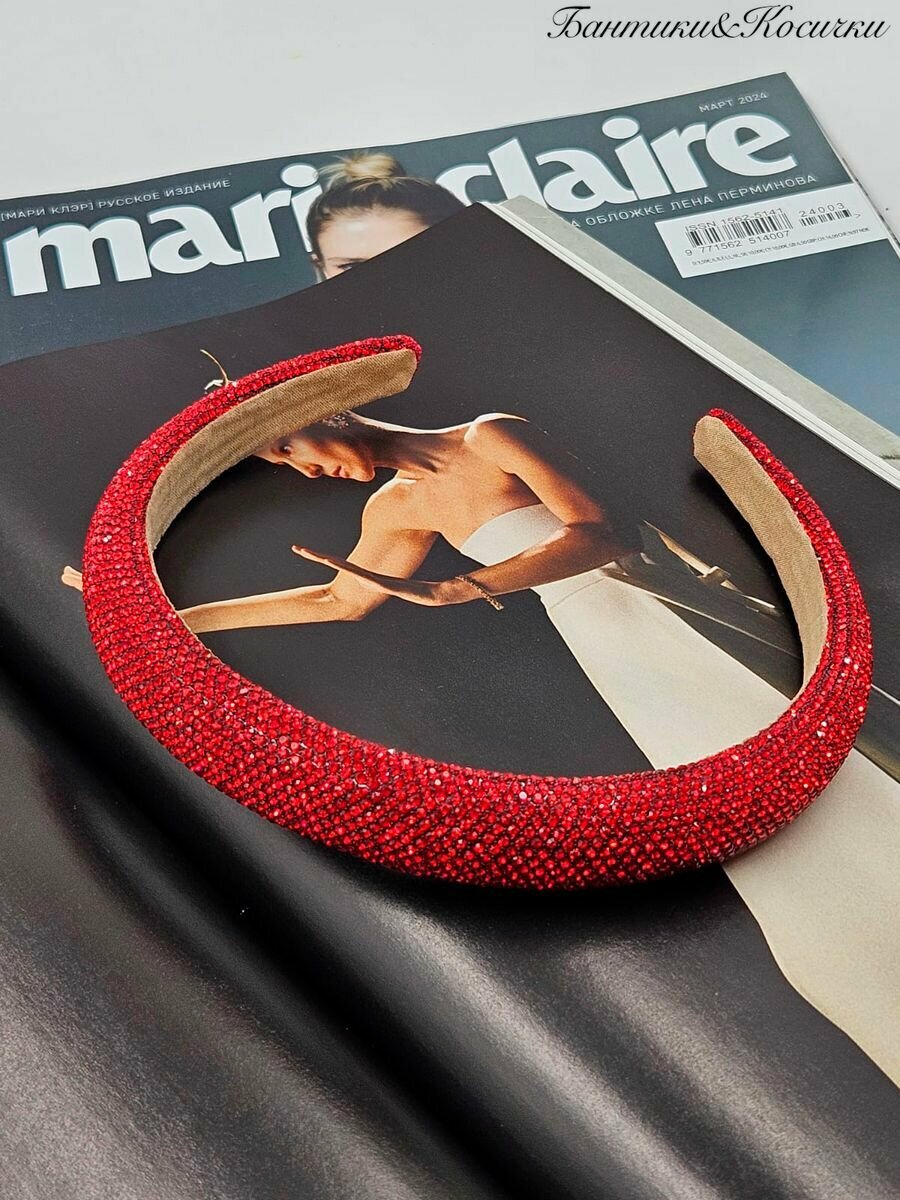 Ободок для волос с красными стразами