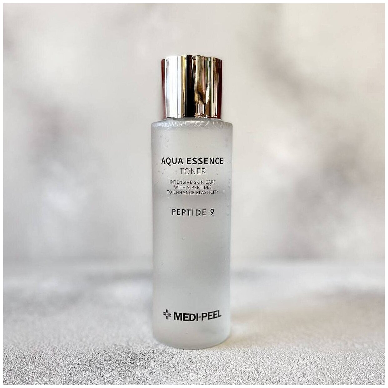 Тонер-эссенция пептидный омолаживающий Medi-Peel Aqua Essence Toner, 250 мл