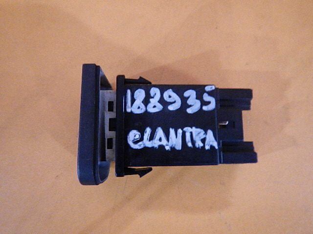 Б/У Кнопка включения ПТФ, Hyundai (Хендэ)-Элантра, 02-07 HYUNDAI ELANTRA (00-05) С разбора хеч. без видимых повреждений 1...