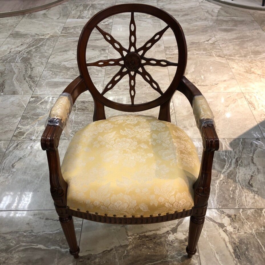 Кресло DOMKORLEONE, из красного дерева, с деревянной спинкой, цвет орех