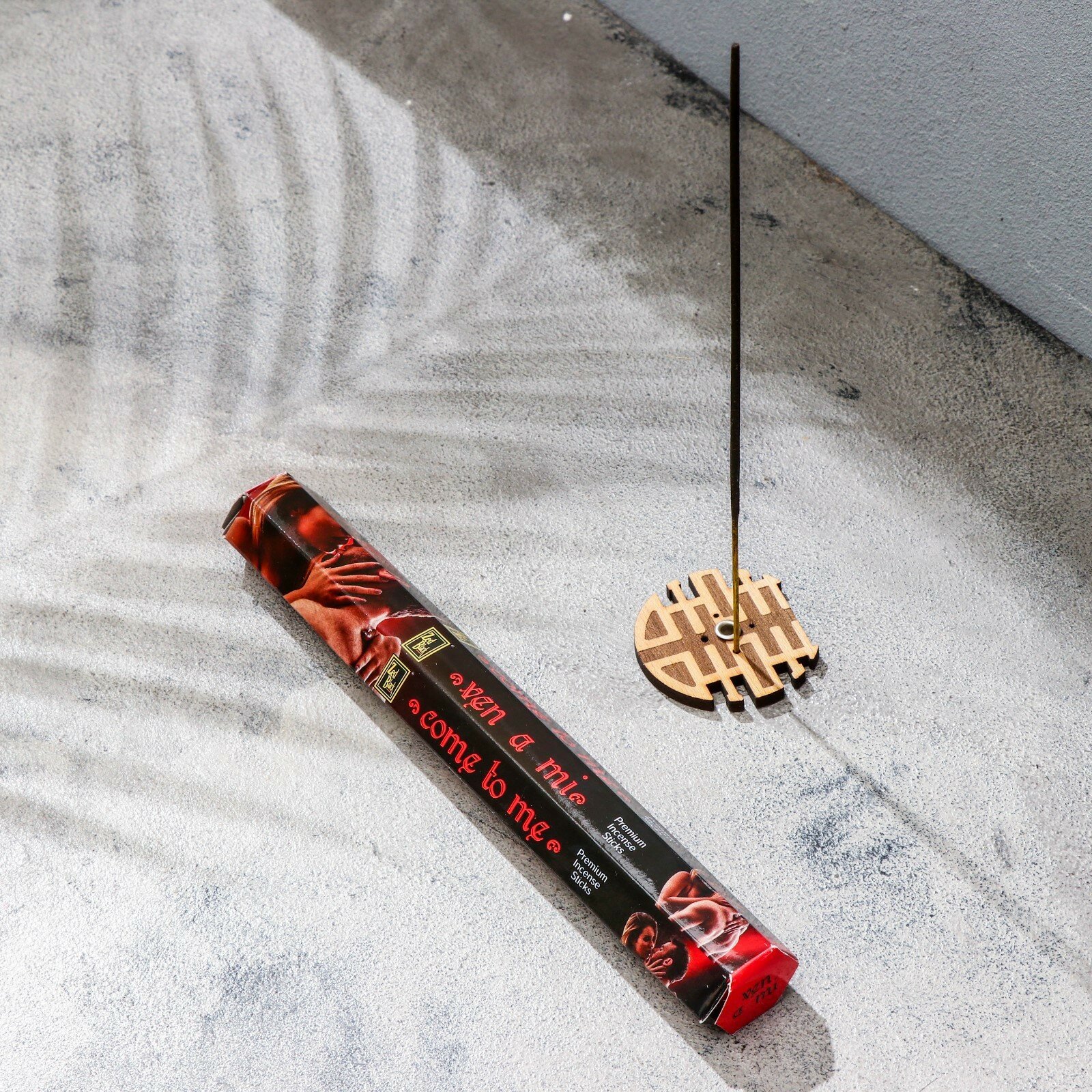 COME TO ME Premium Incense Sticks, Zed Black (приди ко МНЕ премиум благовония палочки, Зед Блэк), уп. 20 палочек.