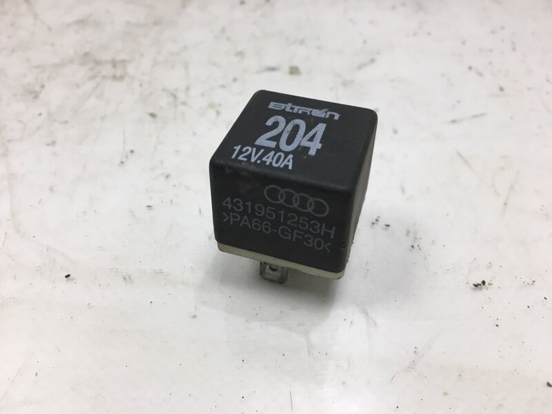 Б/У реле Audi A4 1998 8D5 ADR 18695 VAG арт. 431951253h