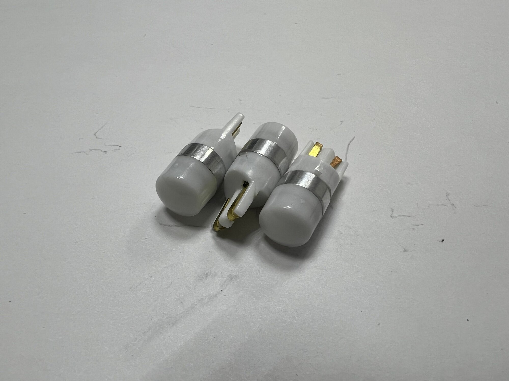 Светодиод 12-5 1 SMD Без цоколя 12v (белый)