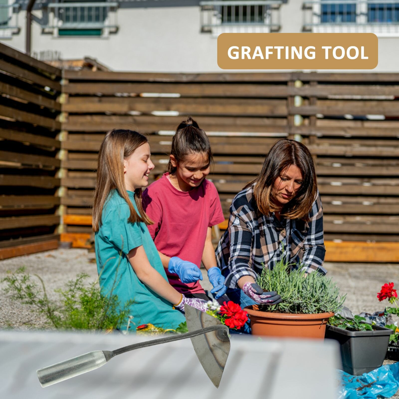 Металлическая огородная мотыга из железа для прополки садовых растений