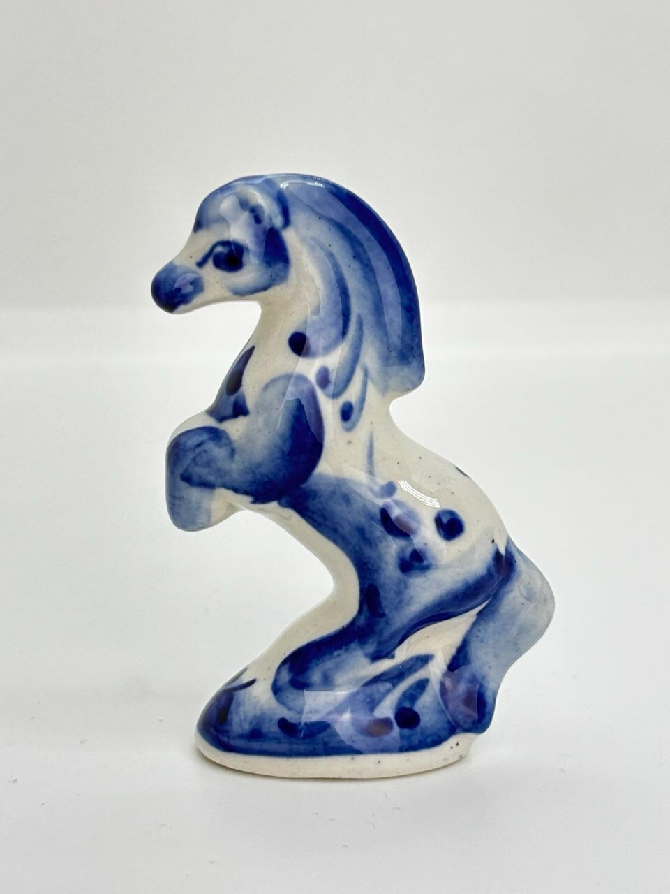 Лошадка малая 7,5 см, гжель, Символ года 2026, коллекционный сувенир, подарок на Новый год, рождество