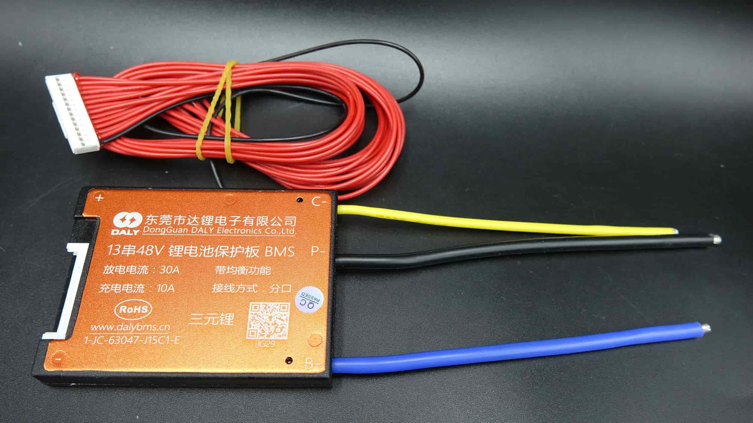 13S Плата защиты BMS DALY Li-ion 30A Водозащищенная, не симметричная раздельный порт заряда-разряда