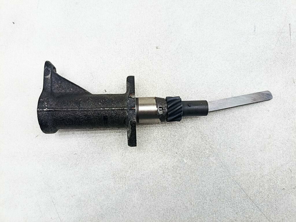 Привод трамблера для двигателей УМЗ 4178, 4215, 4218 а/м ГАЗ, УАЗ